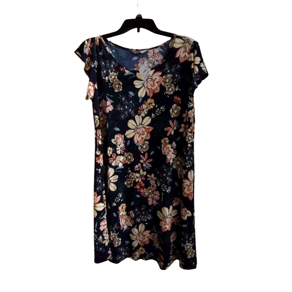 SJS | Dresses | Nwt Sjs Beautiful Blue Floral Midi Tee Shirt Style ...
